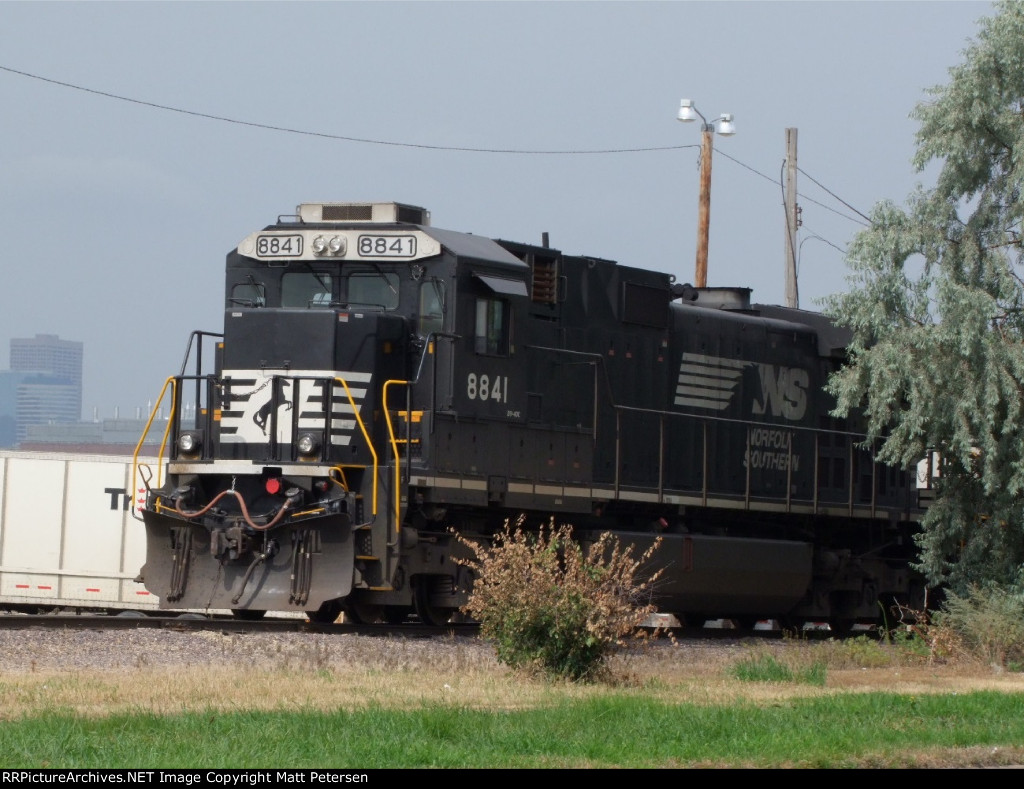 NS 8841